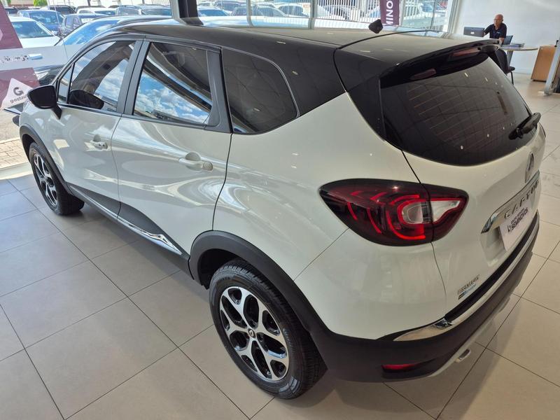 RENAULT CAPTUR INTENSE 2.0 16V 5P AUT 2017/2018 FLEX em curitiba ...