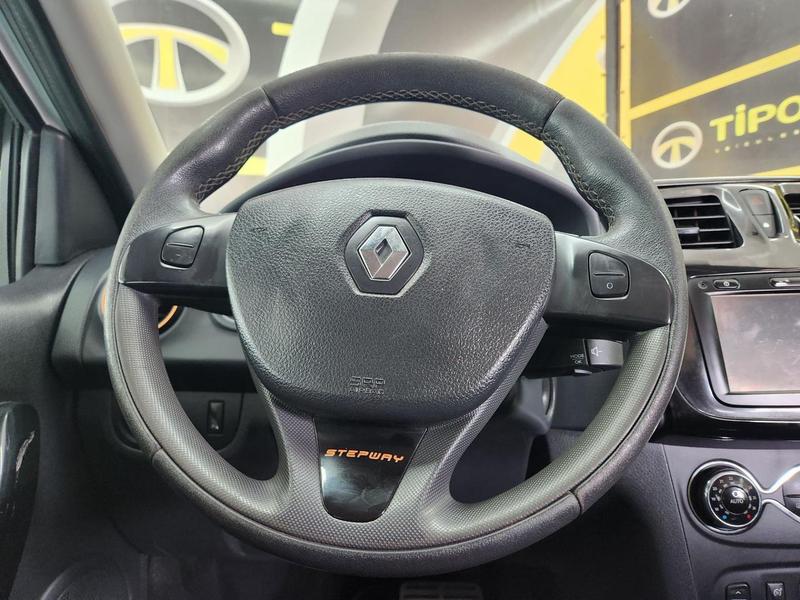 RENAULT SANDERO STEP 16R 2015/2015 FLEX em porto alegre - TIPO VEICULOS