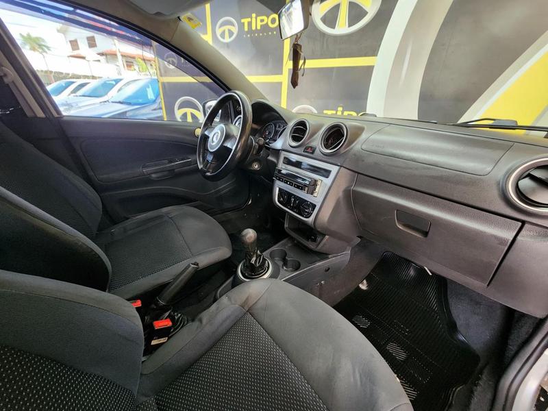 VOLKSWAGEN GOL TL MB S 2014/2015 FLEX em porto alegre - TIPO VEICULOS