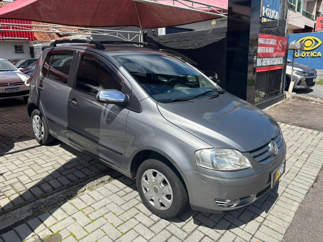 VOLKSWAGEN FOX 1.0 2006/2007 FLEX em curitiba - AHB Multimarcas