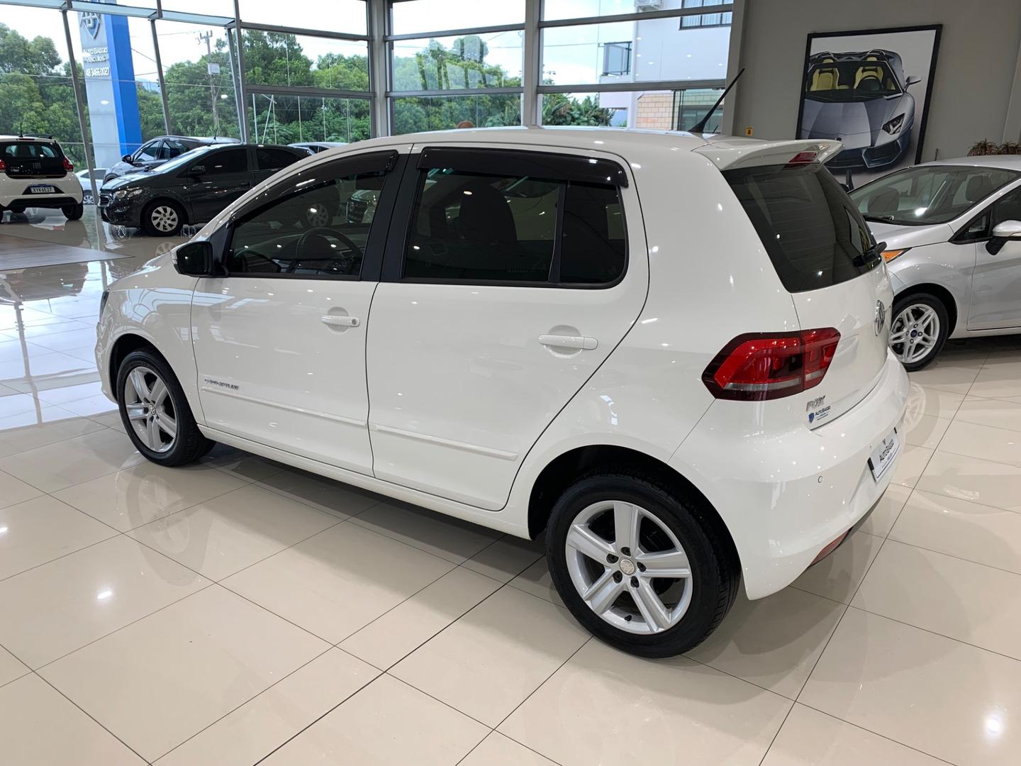 Volkswagen novo fox cl sb 2016 - Veículos | Auto Baggio Veículos ...