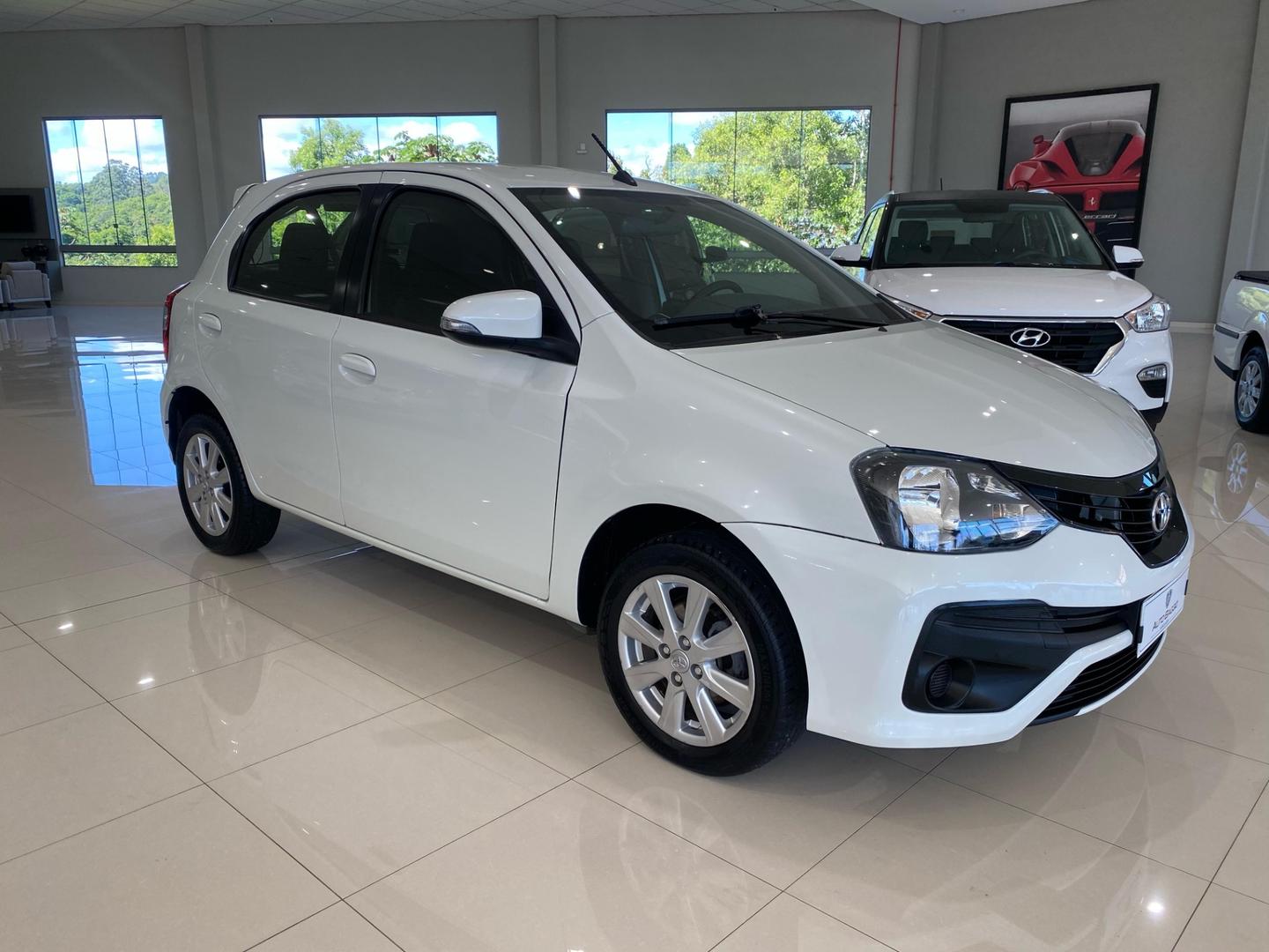 Toyota etios hb xplus mt 2019 - Veículos | Auto Baggio Veículos ...