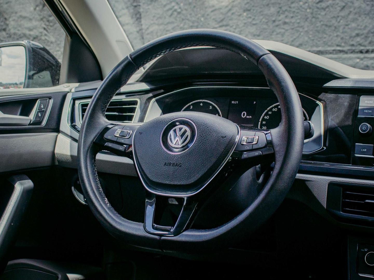 VOLKSWAGEN POLO CL AD 2018/2018 FLEX em fazenda rio grande - Family ...